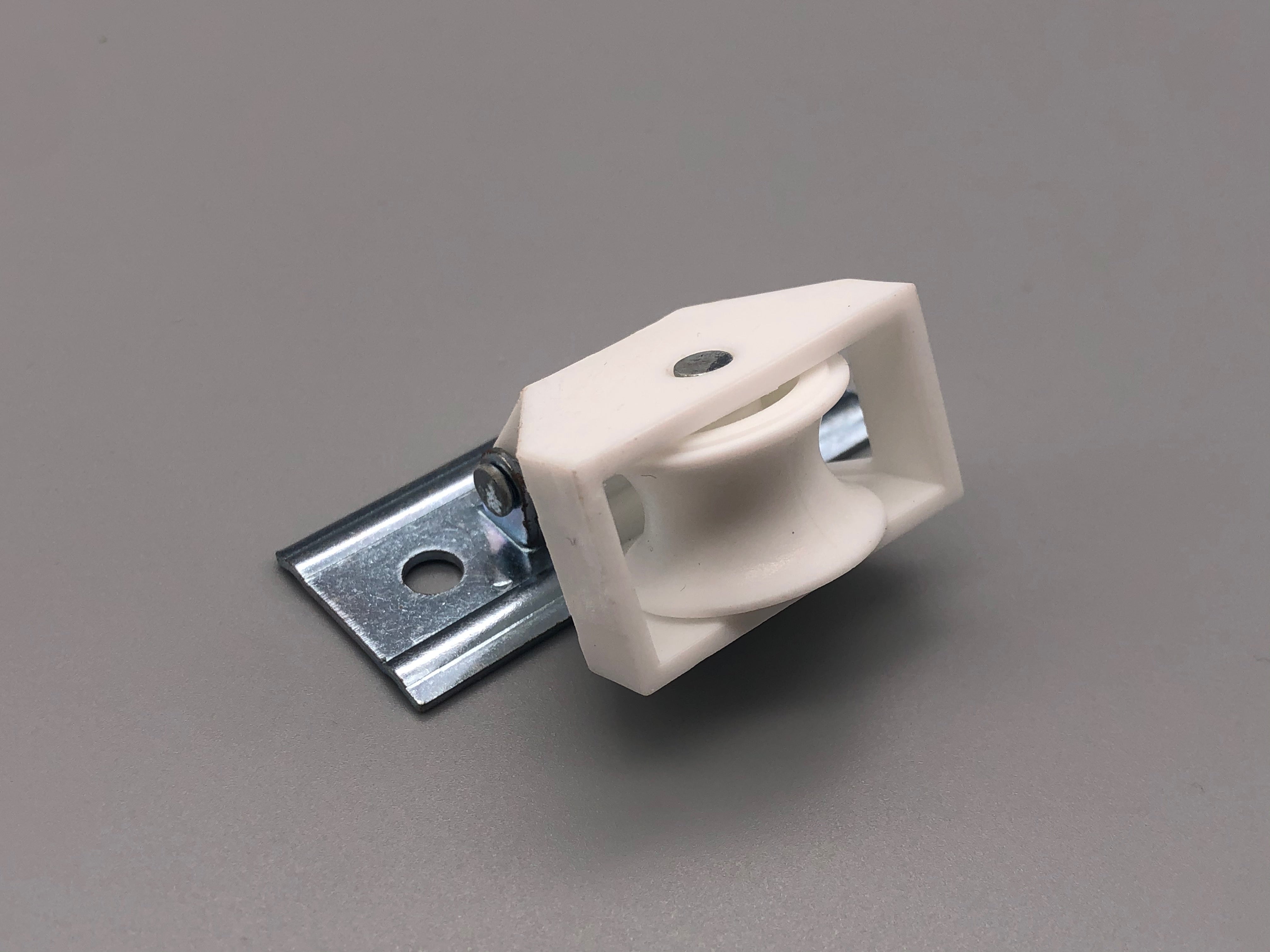 Wood Baton Smooth Cord Guide - White