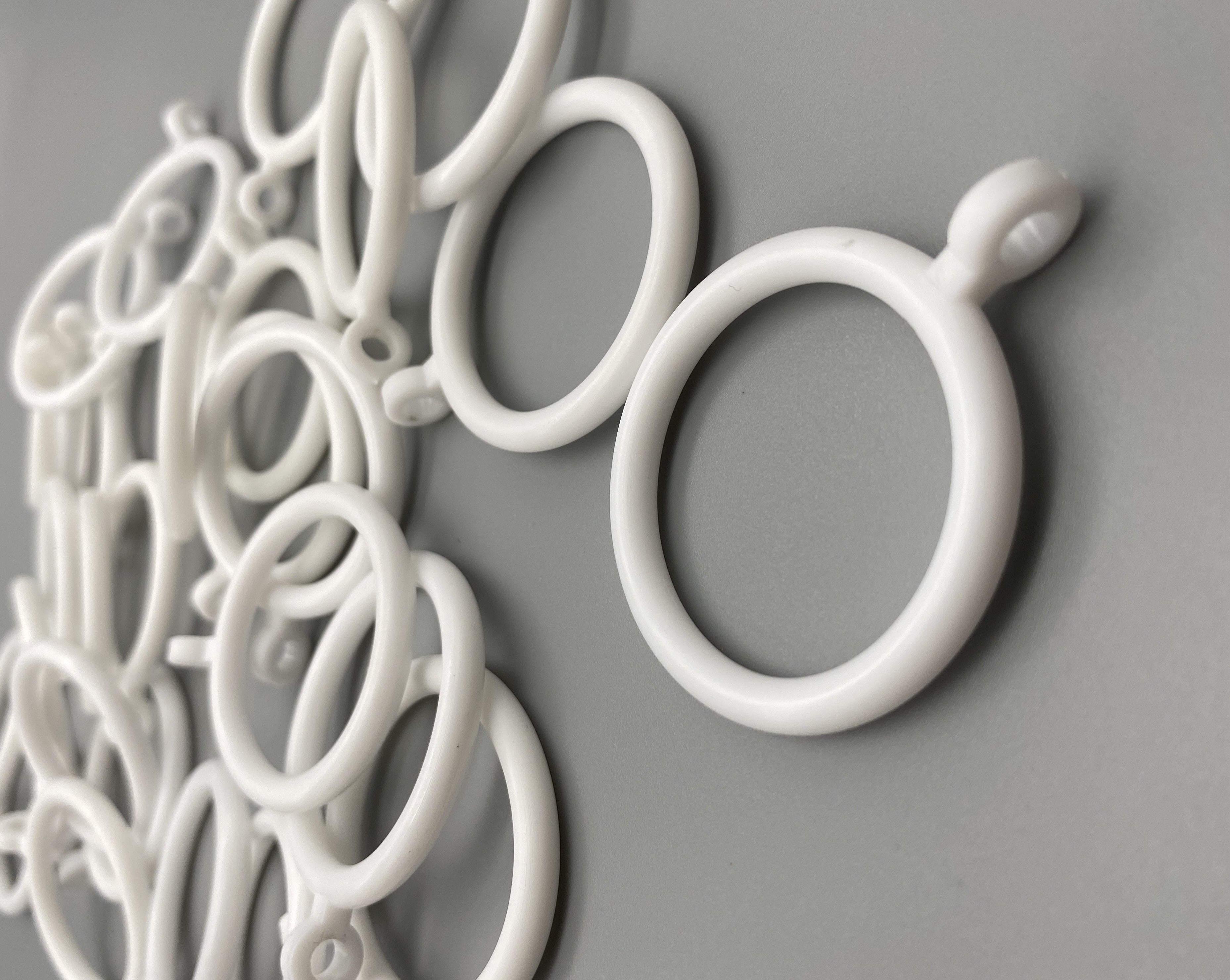 25x Plastic Pole Rings with Fixed Eyelet - For Poles Upto 30mm - Pack